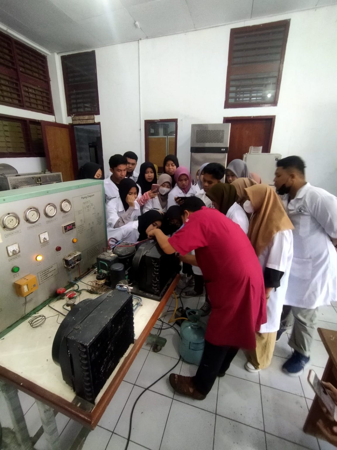 Pengolahan dan Penyimpanan Hasil Perikanan - Politani Pangkep